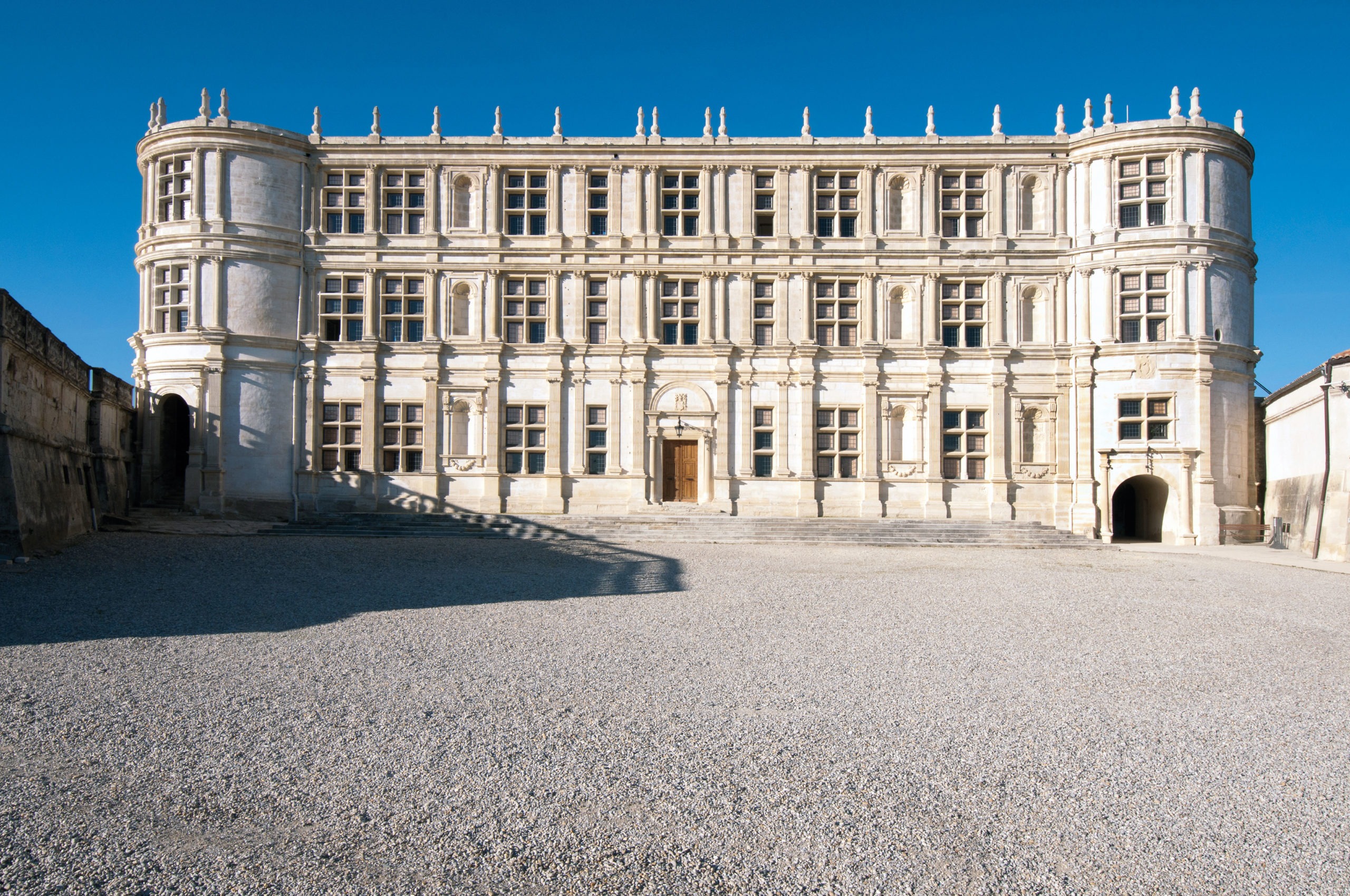 CASTILLO DE GRIGNAN - Bienvenue en Provence