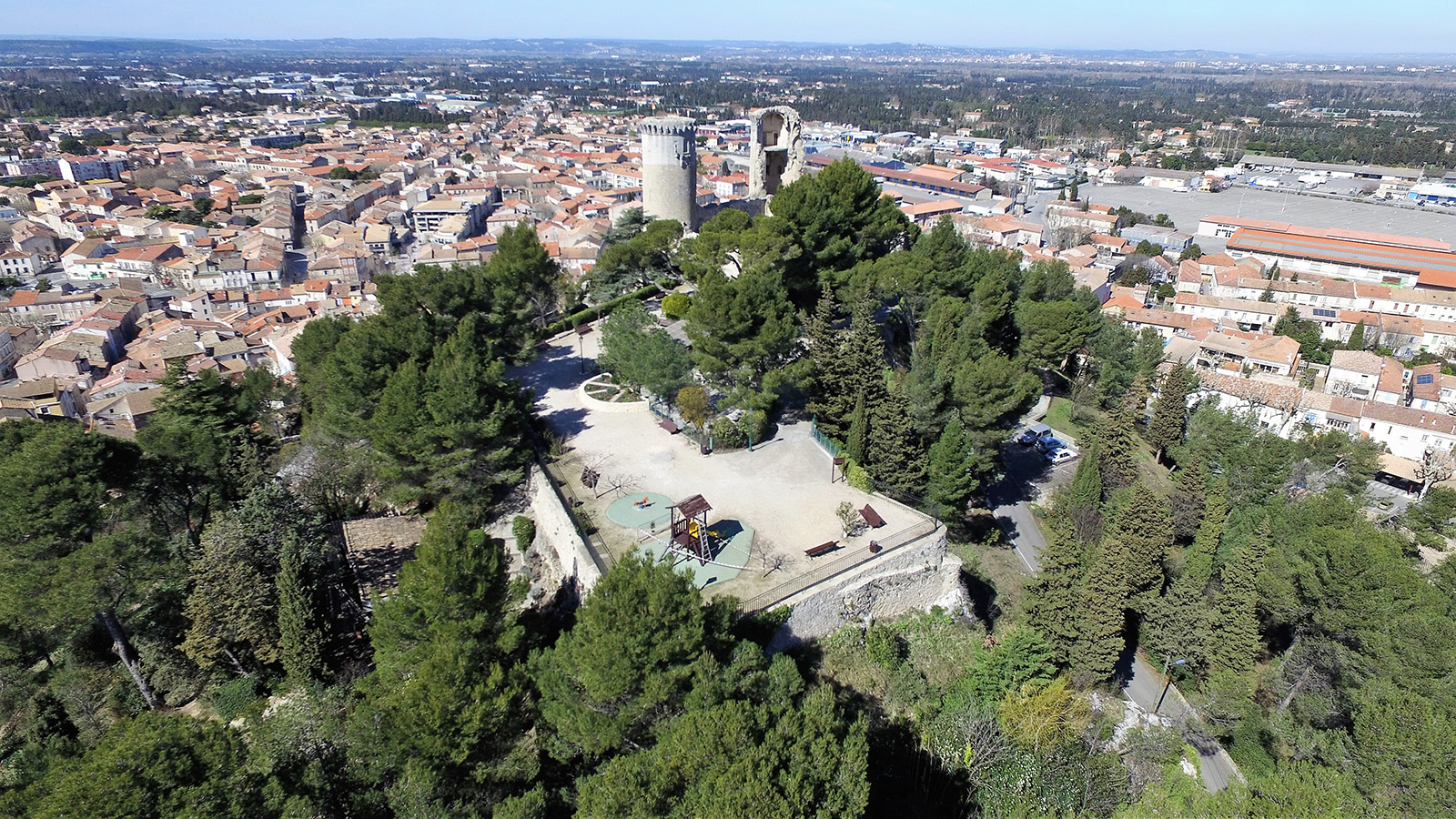 Châteaurenard – The fortress of the Counts of Provence - Bienvenue en ...